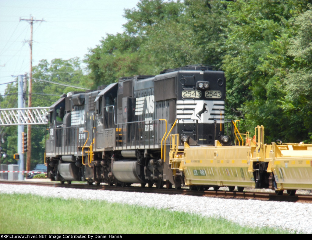 NS 5109 and 2543 at MP 536